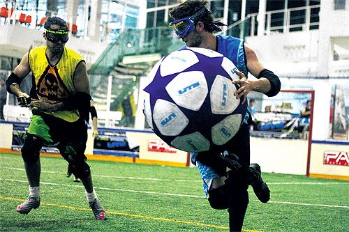 Ultimate Tazer Ball: Extremsport mit Schock-Elementen - Blog übers ...