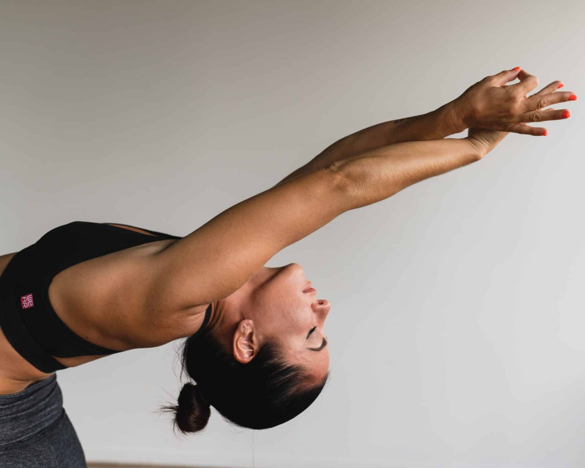 Lunch Yoga und Co.: Bewegungs- Alternativen in der Mittagspause ...