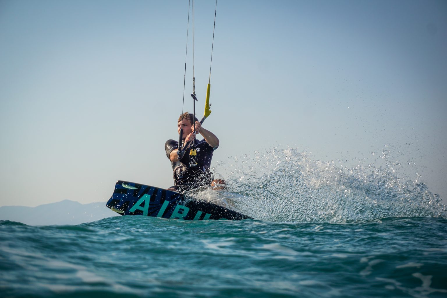 Kitesurfen lernen: So startest Du optimal mit dem Kiten! | SPORTS INSIDER