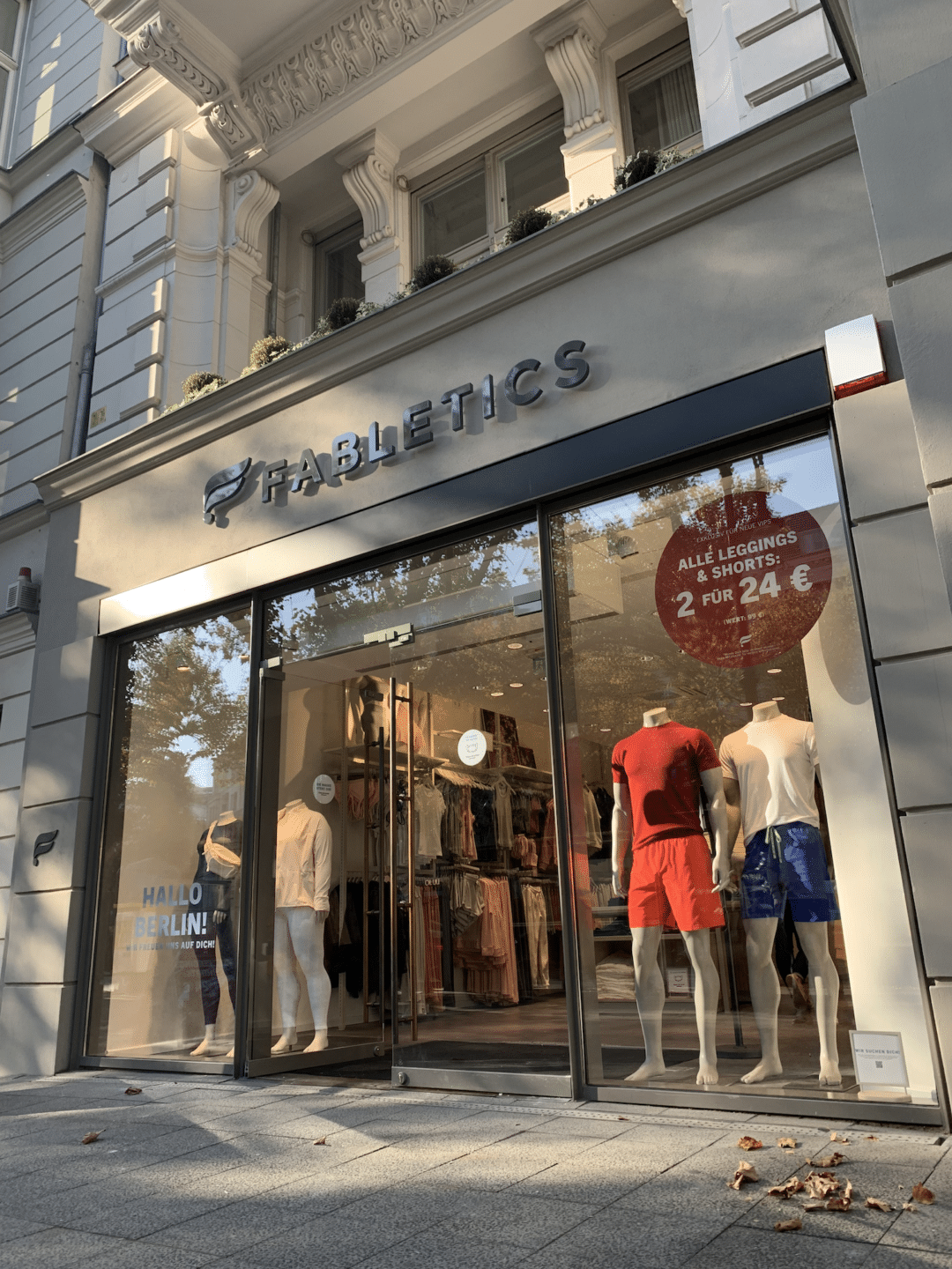 Fabletics Store Berlin - Erster Shop in Europa | SPORTS INSIDER