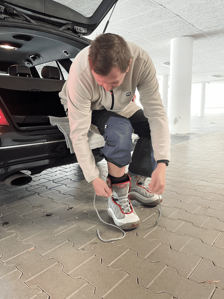 Coole Skibekleidung kaufen? Montec Erfahrungen - Skijacke und Skihose ...